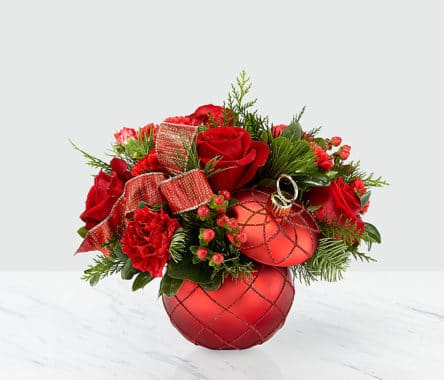 Our 25 Favorite Christmas Flowers, Wreaths and Mini Trees | Flower Glossary
