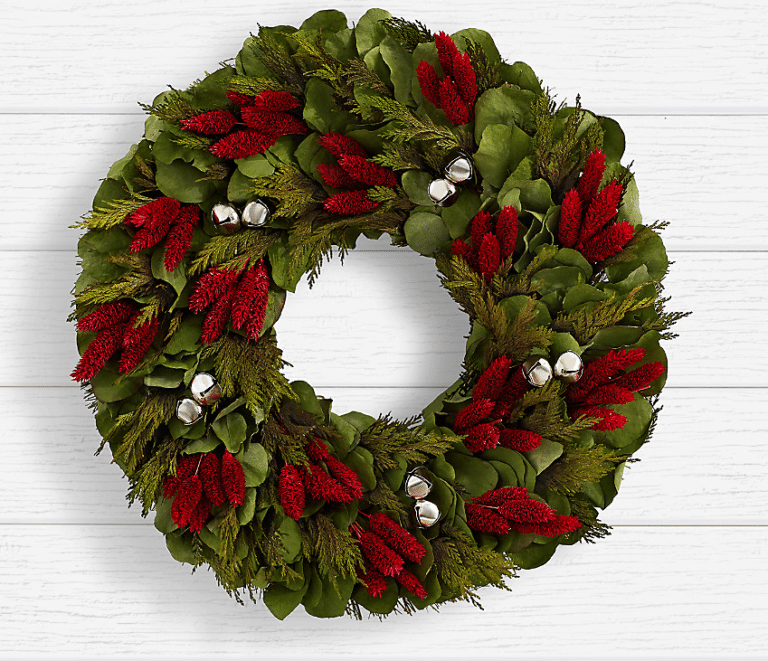 Our 25 Favorite Christmas Flowers, Wreaths and Mini Trees | Flower Glossary